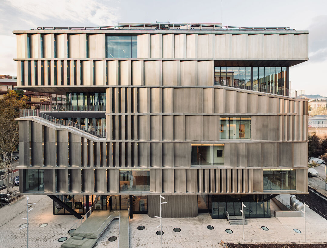 LCI Barcelona | School of Design and Visual Arts