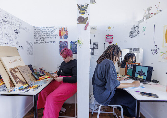 What Makes Our Program Different? | {PrimaryLabel.PrimaryLabelName ... What Makes Our Program Different? | {PrimaryLabel.PrimaryLabelName ...